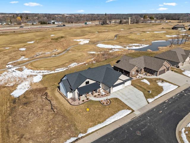 532 royal st pats drive