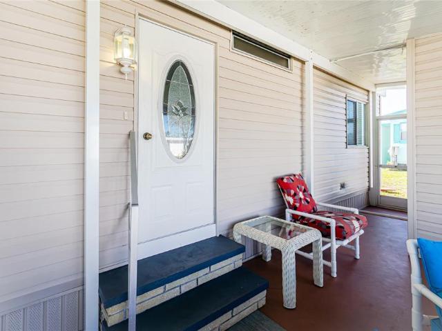 532 Walnut Cir, Venice, FL 34285 | Compass