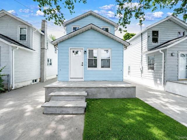532 Washington Ave, West Hempstead, NY 11552
