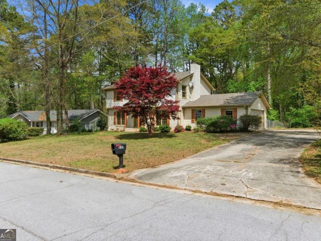 532 Valley Woods Circle SE