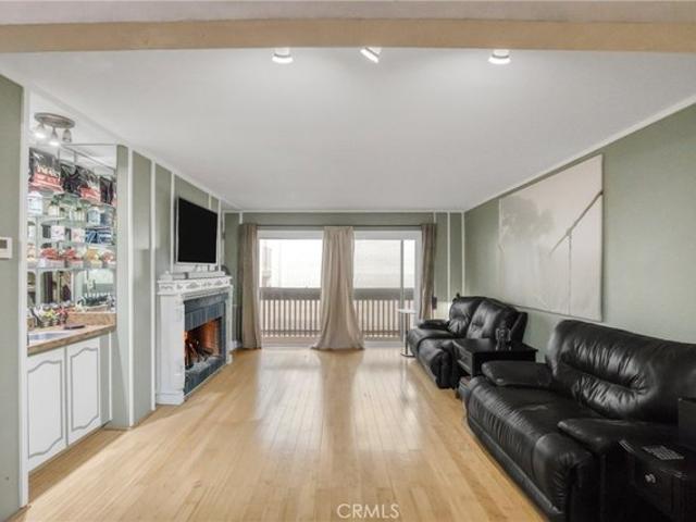 5334 Lindley Ave Unit 219, Encino, CA 91316