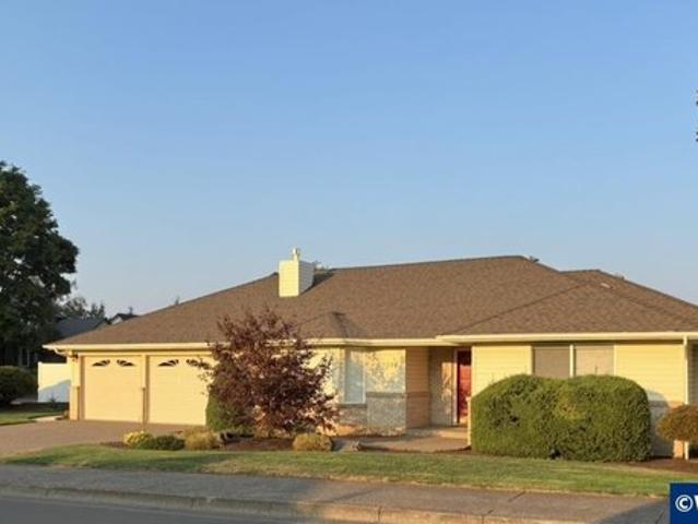 5334 Summerlake St SE, Salem, OR 97306