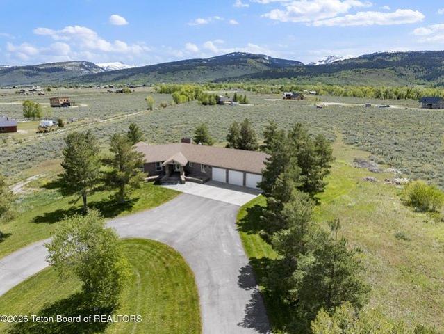 5335 Fox Creek Hollow Rd, Victor, ID 83455