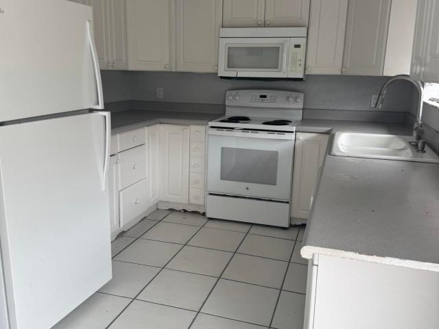5336 Bosque Ln, Unit 95, West Palm Beach, FL 33415 | MLS #R11149 | Compass
