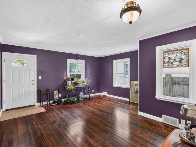 5336 Hiawatha Lane