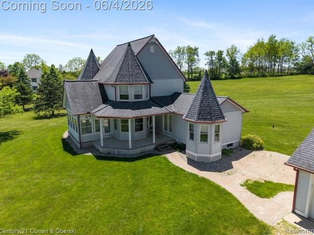 53375 Martha Ln, Lyon Township, MI 48167
