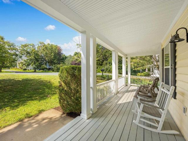 5337 Glenview Ct