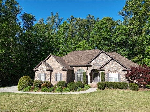 5338 McKinney Ct, Walkertown, NC 27051