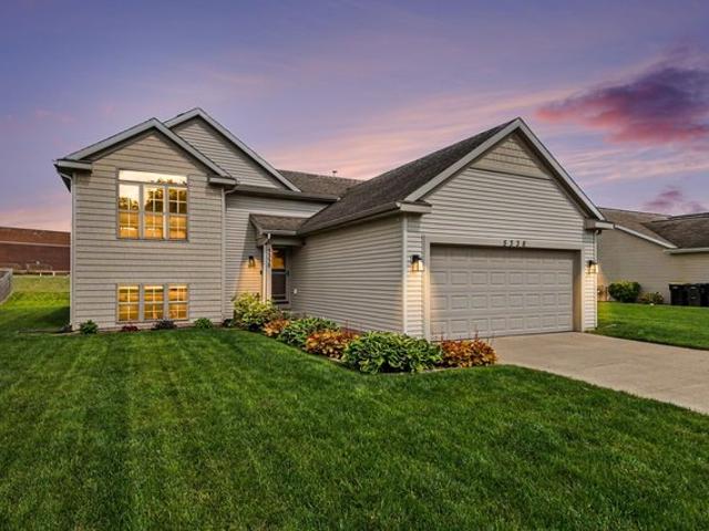 5338 Quest Dr SW, Grandville, MI 49418
