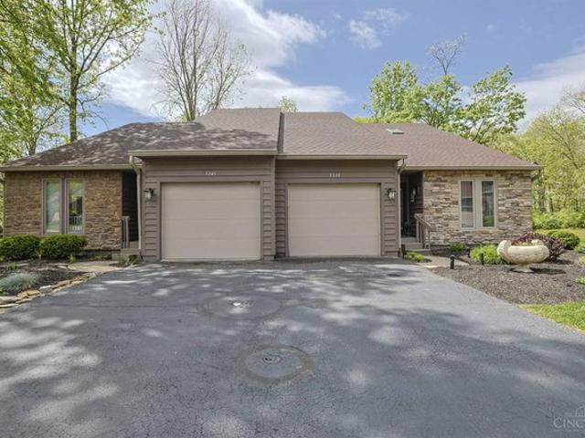 5339 Hickory Trail Ln, Blue Ash, OH 45242