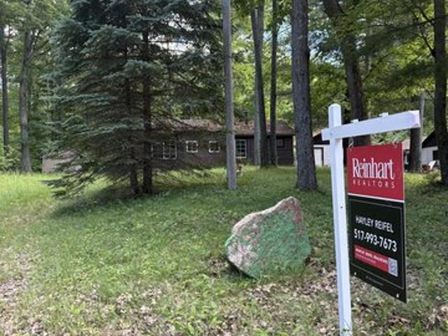 5339 Jerry St, Gladwin, MI 48624