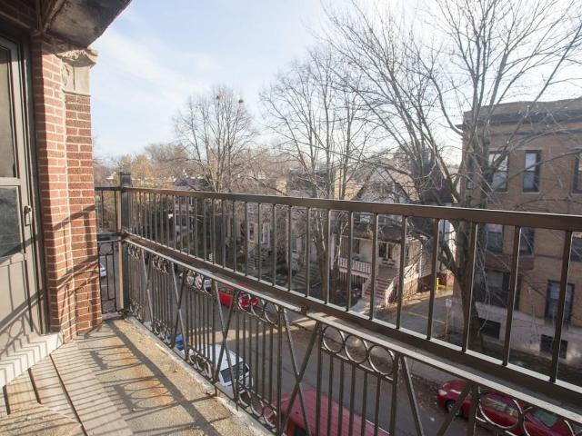 5339 5345 S. Woodlawn Avenue 3 Bedroom Apartment for Rent at 5339 S Woodlawn Ave, Chicago, IL 60615 Hyde Park