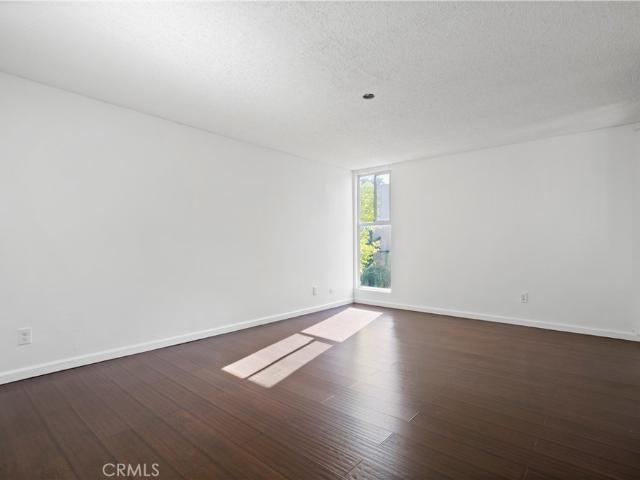 5330 Lindley Ave, Unit 209, Encino, CA 91316 | MLS #SR26113