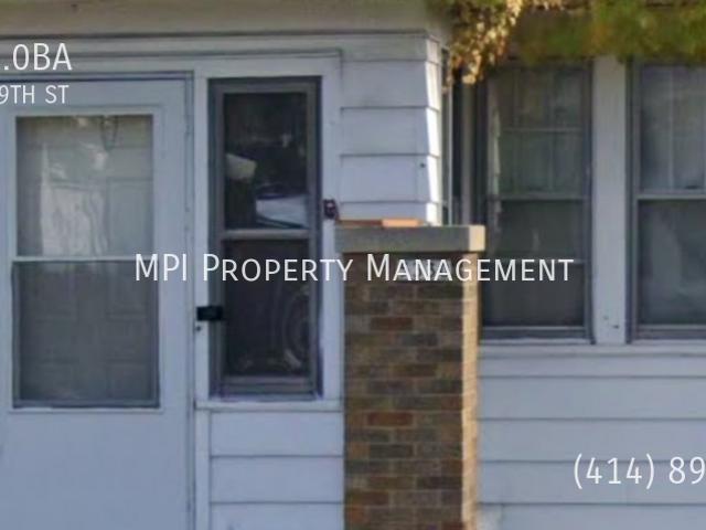 5330A N. 39th Street, Milwaukee 2 Bedroom Upper Duplex