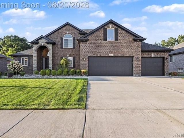 53319 Joann Marie Dr, Chesterfield Township, MI 48047