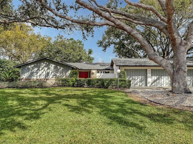 5331 Dominica Cir, Sarasota, FL 34233 | MLS #A4682