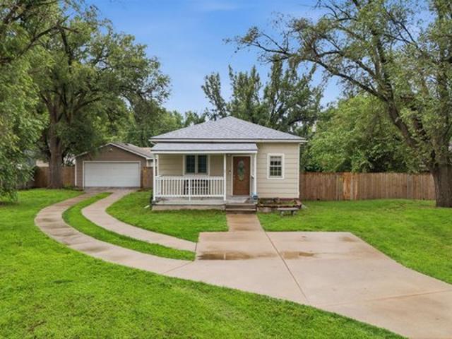 5331 W Robinson St, Wichita, KS 67212