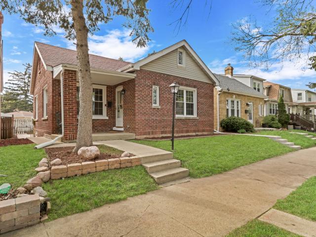 5332 N Latrobe Ave, Chicago, IL 60630 | MLS #12625 | Compass