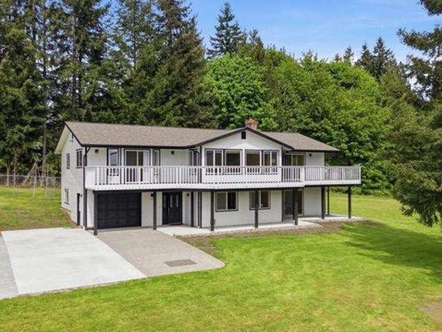 533 316th St NE, Stanwood, WA 98292