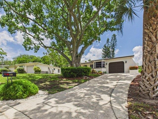 533 66th St N, Palm Harbor, FL 34684