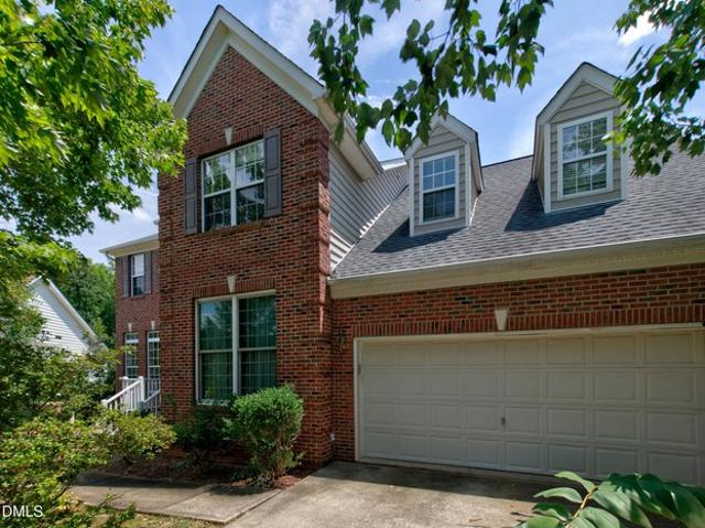533 Carriage Woods Cir, Cary, NC 27513