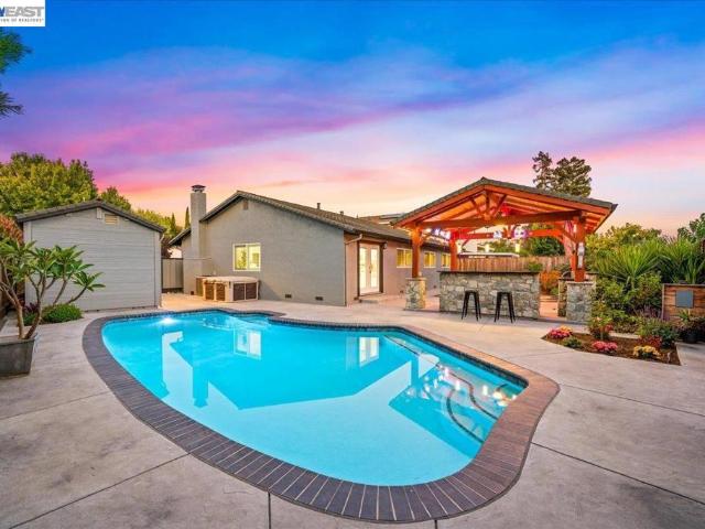 533 Cinnabar Dr