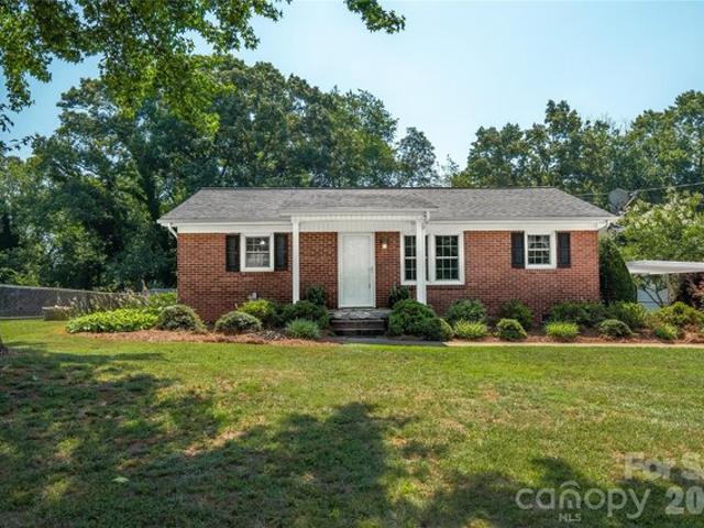 533 Beams Mill Rd, Ellenboro, NC 28040
