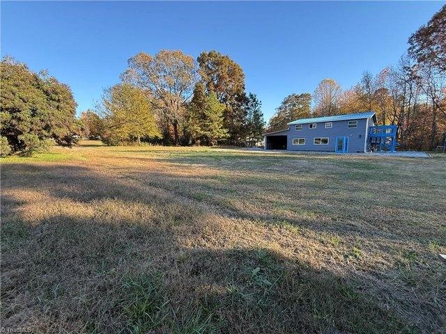 533 Della Wilson Rd, Lexington, NC 27295