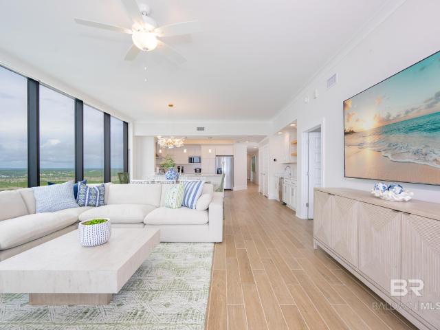 533 E Beach Boulevard 1701