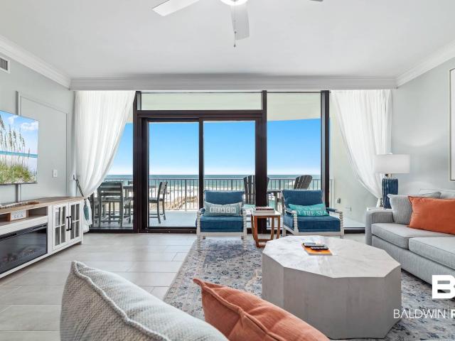 533 E Beach Blvd 302