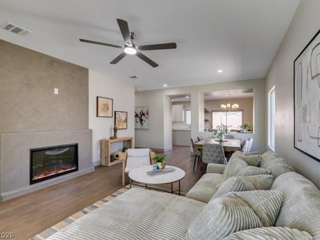 533 Kings Links St, Henderson, NV 89012