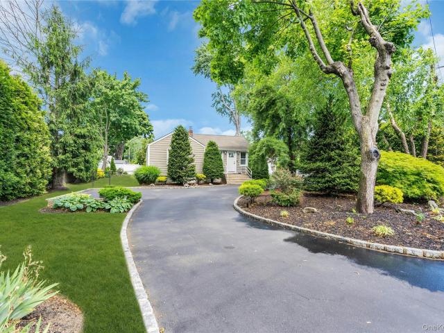 533 Old Country Road