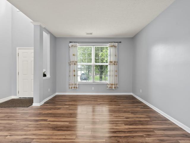 533 Lanarkshire Place