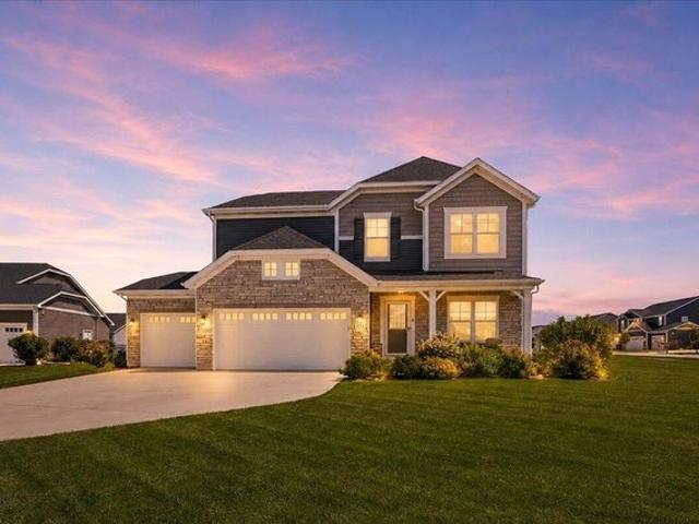 533 Lily Ct, Valparaiso, IN 46385
