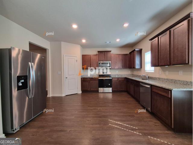 533 Moline Way, Locust Grove, GA 30248 | MLS #10728 | Compass