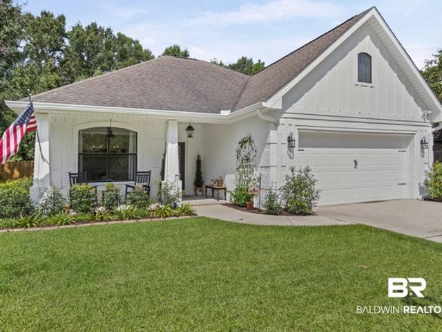 533 N Station Dr, Fairhope, AL 36532
