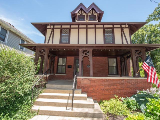 533 S 9th Street