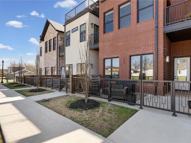 533 SW 5th Street