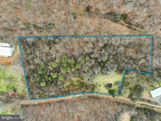 533 Railroad Ave, Shenandoah, VA 22849 | MLS #VAPA2005 | Compass