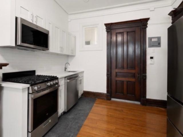 533 Washington Avenue 2A