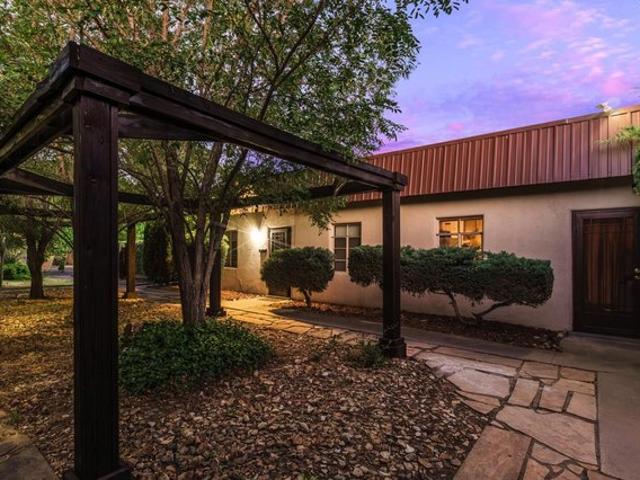 533 Valencia Dr SE, Albuquerque, NM 87108