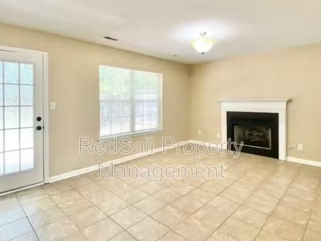 53441513 842 Chapin Wood Dr
