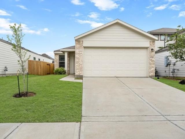 5345 Basquiat Dr, Houston, TX 77048