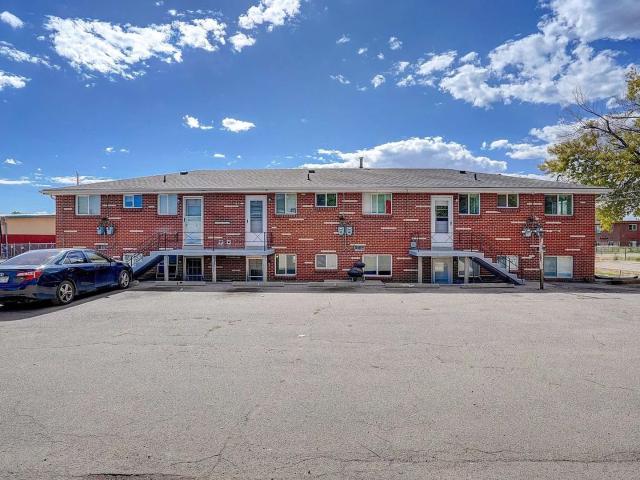 5345 W. 3rd #6 | 1 MONTH FREE Spacious 2 Bed / 1 Bath Apt in Lakewood!