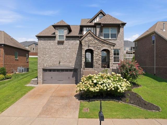 5348 Highland Place Way, Hermitage, TN 37076