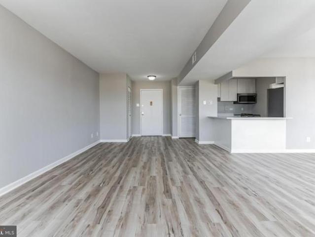 5340 Holmes Run Pkwy #1407, Alexandria, VA 22304