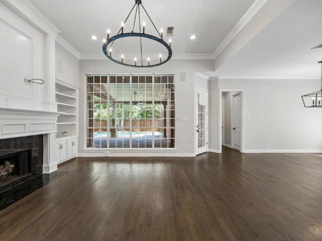 5342 Moss Glen Drive