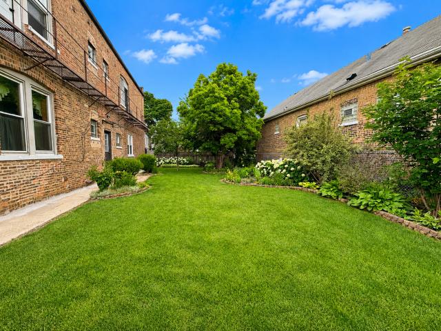 5342 S Fairfield Avenue # 1F