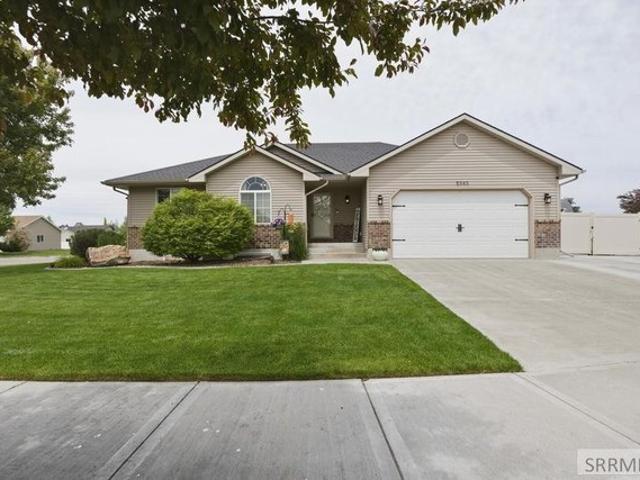 5343 Barton Ct, Ammon, ID 83406