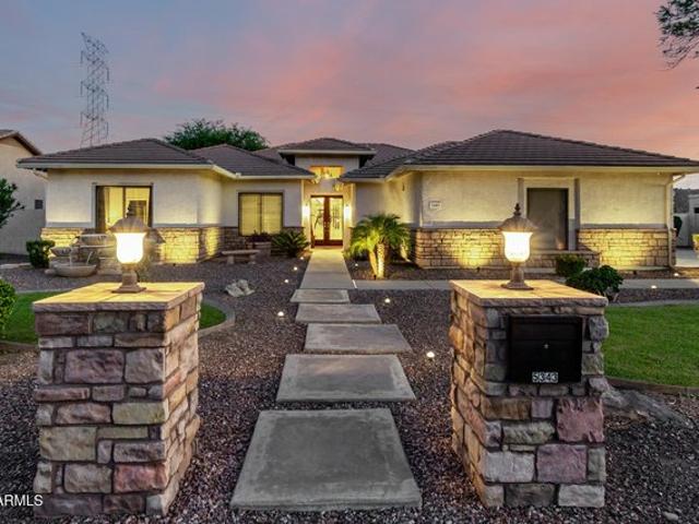 5343 W Whispering Wind Dr, Glendale, AZ 85310